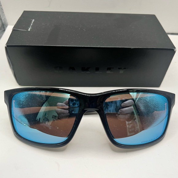 Oakley | Accessories | Oakley Mainlink Xl Blue Prizm Sunglasses | Poshmark